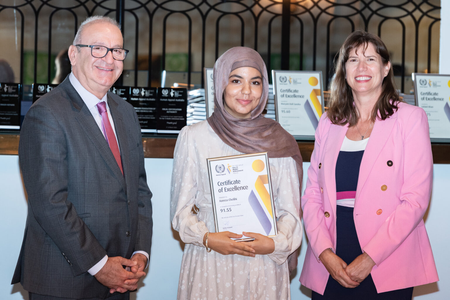 Muslim students awarded for their outstanding achievements – Human ...